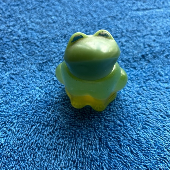 Accessories | Vintage Avon Emerald Prince Frog With Sweet Honesty ...